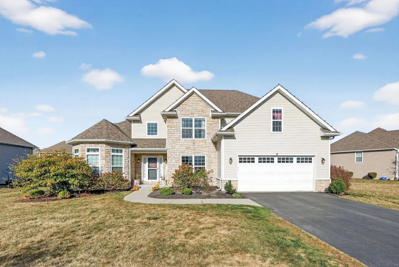 Custom Home Builders | Rossford, OH | Max Frame Construction