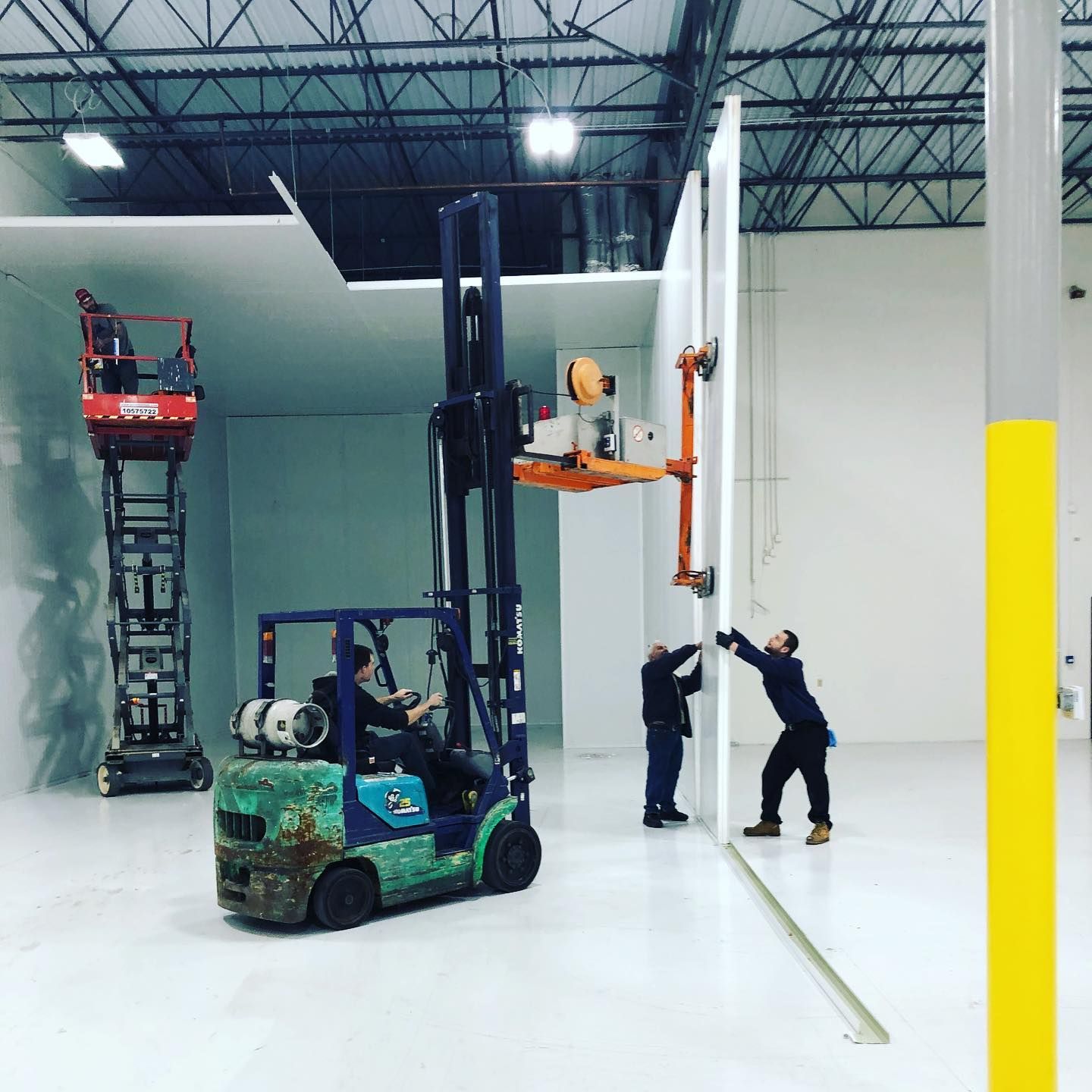 Custom Walk-In Cooler Doors & Panels | Cooler Walk In Door