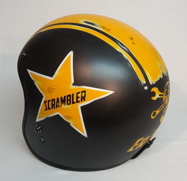 Custom Grafiche Caschi Personalizzati | Mau Design