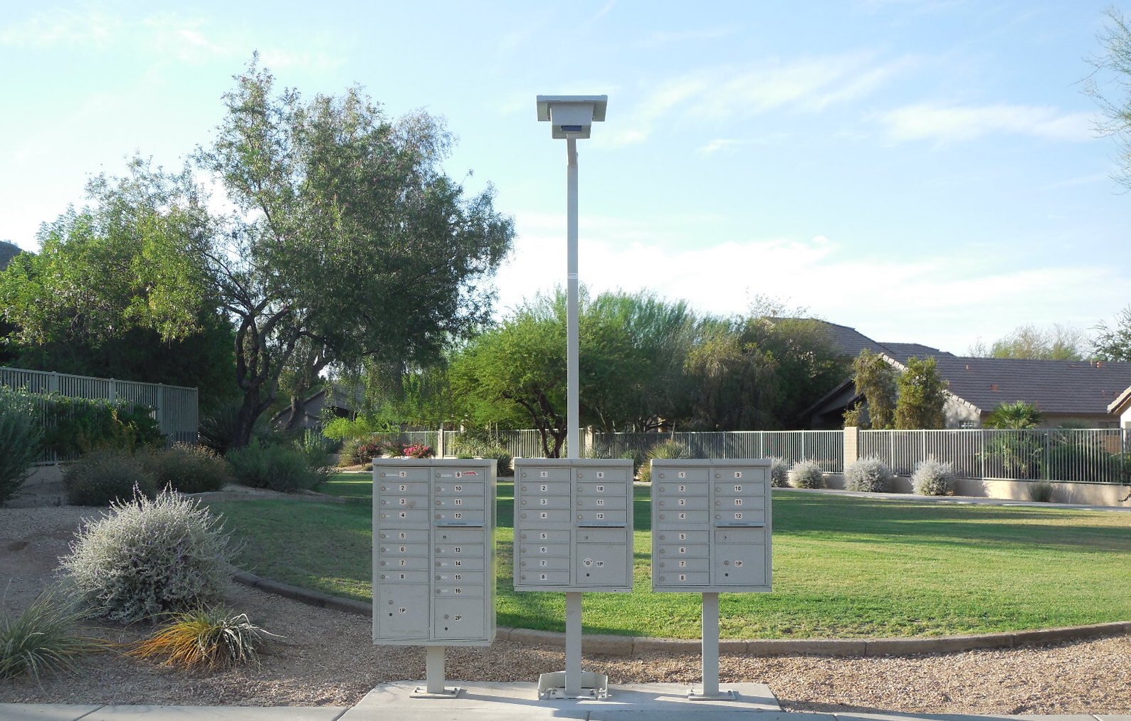 SolarKing, Inc | Mailbox Lighting System | Solar CBU Mailbox Light ...