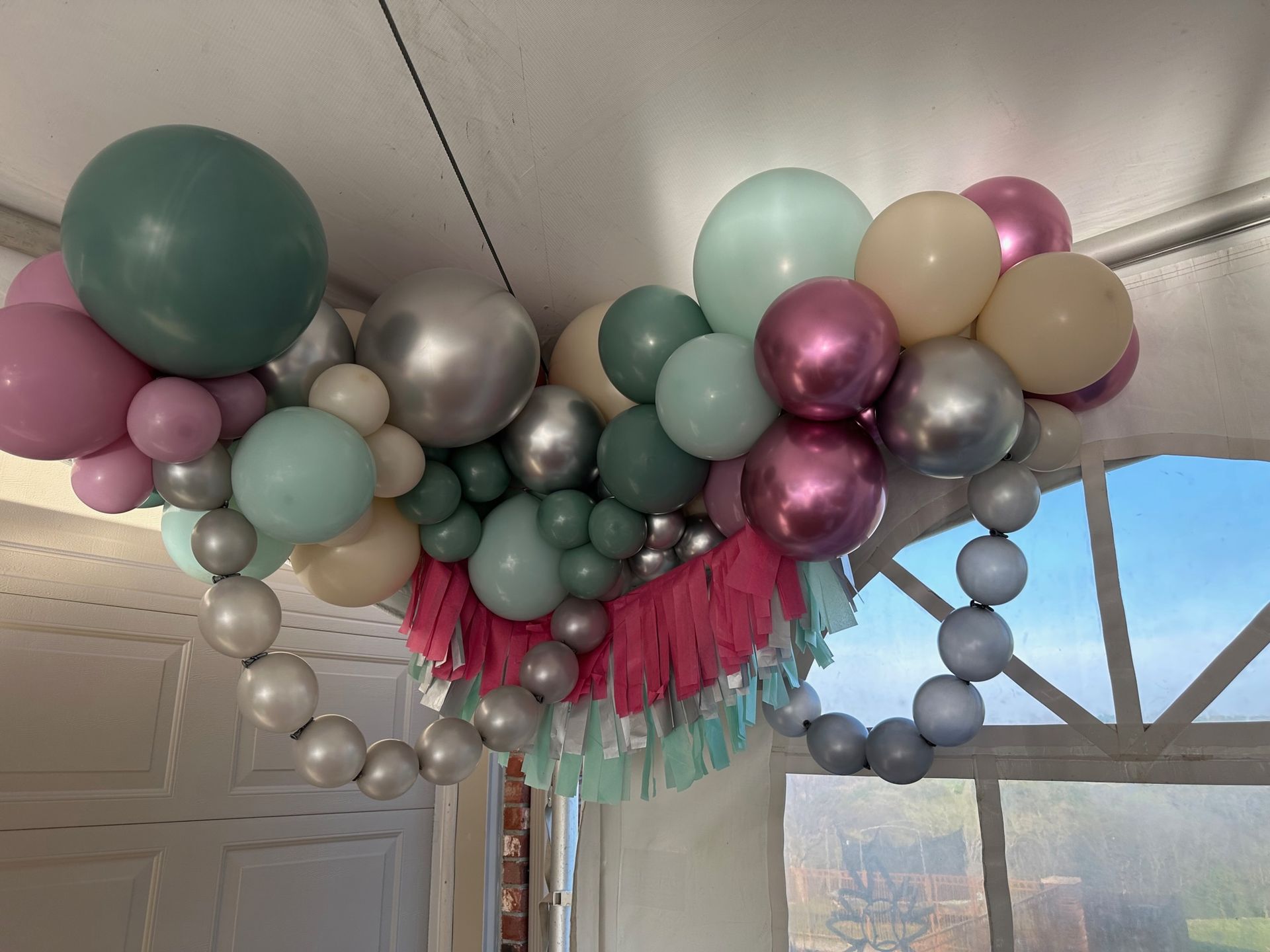 Custom Designs | Omaha Balloon