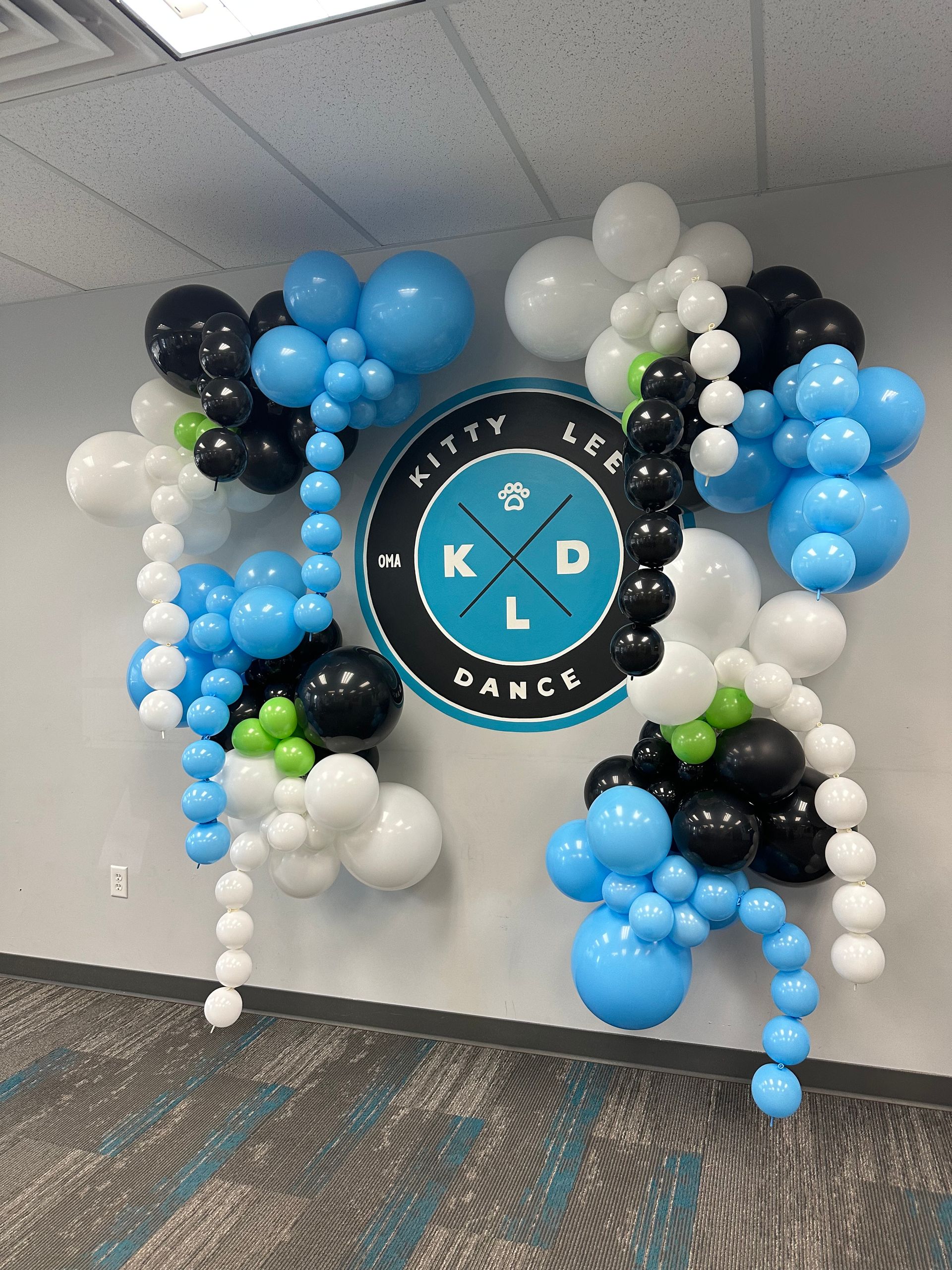 Custom Designs | Omaha Balloon | Omaha, NE