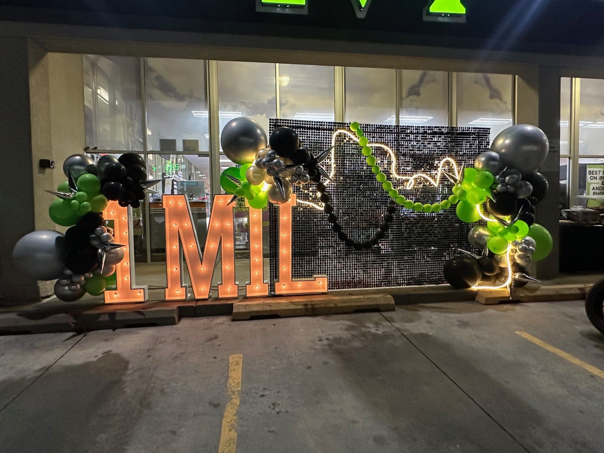 Custom Designs | Omaha Balloon | Omaha, NE