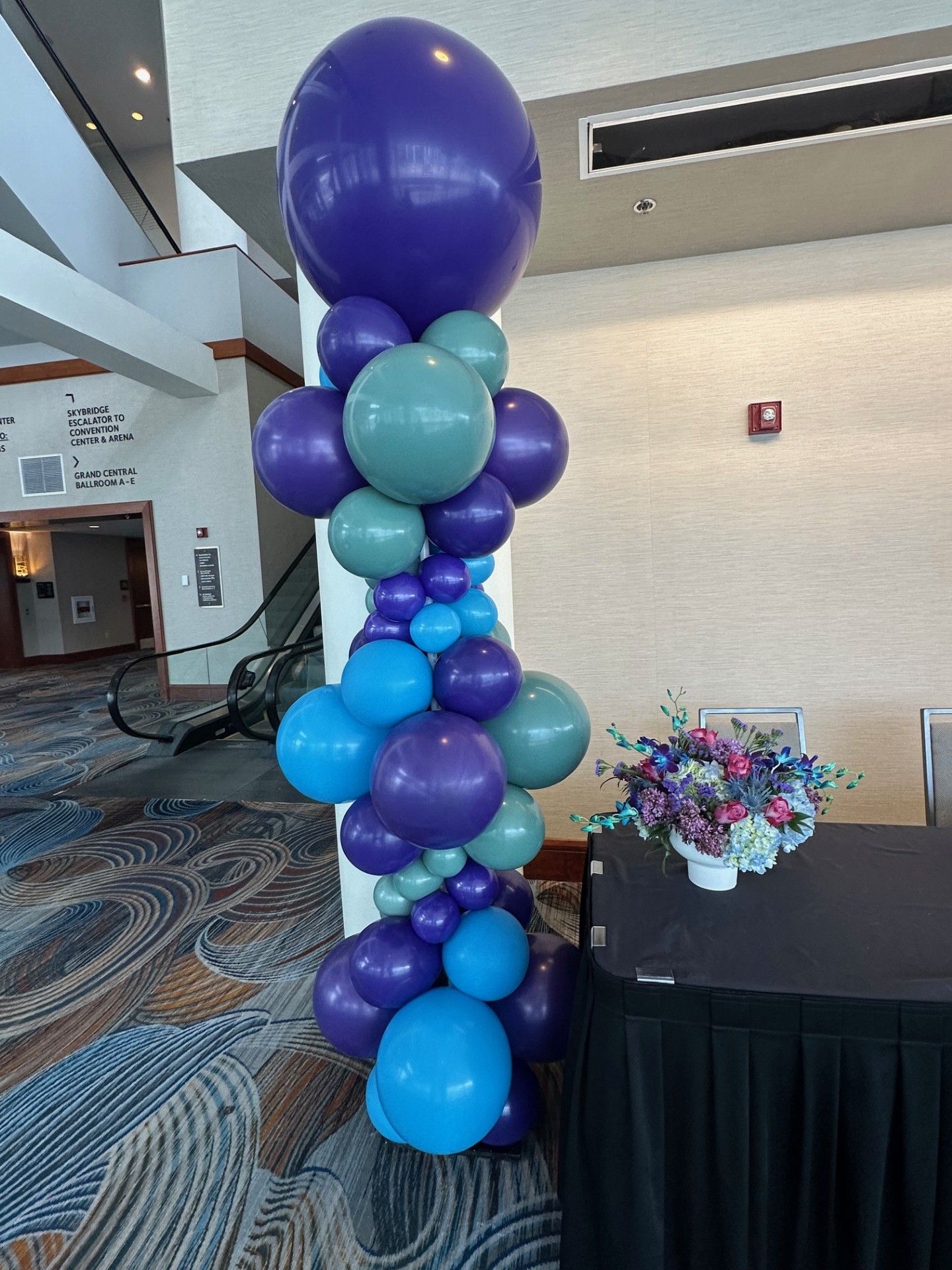 Balloon Columns | Omaha Balloon | Omaha, NE