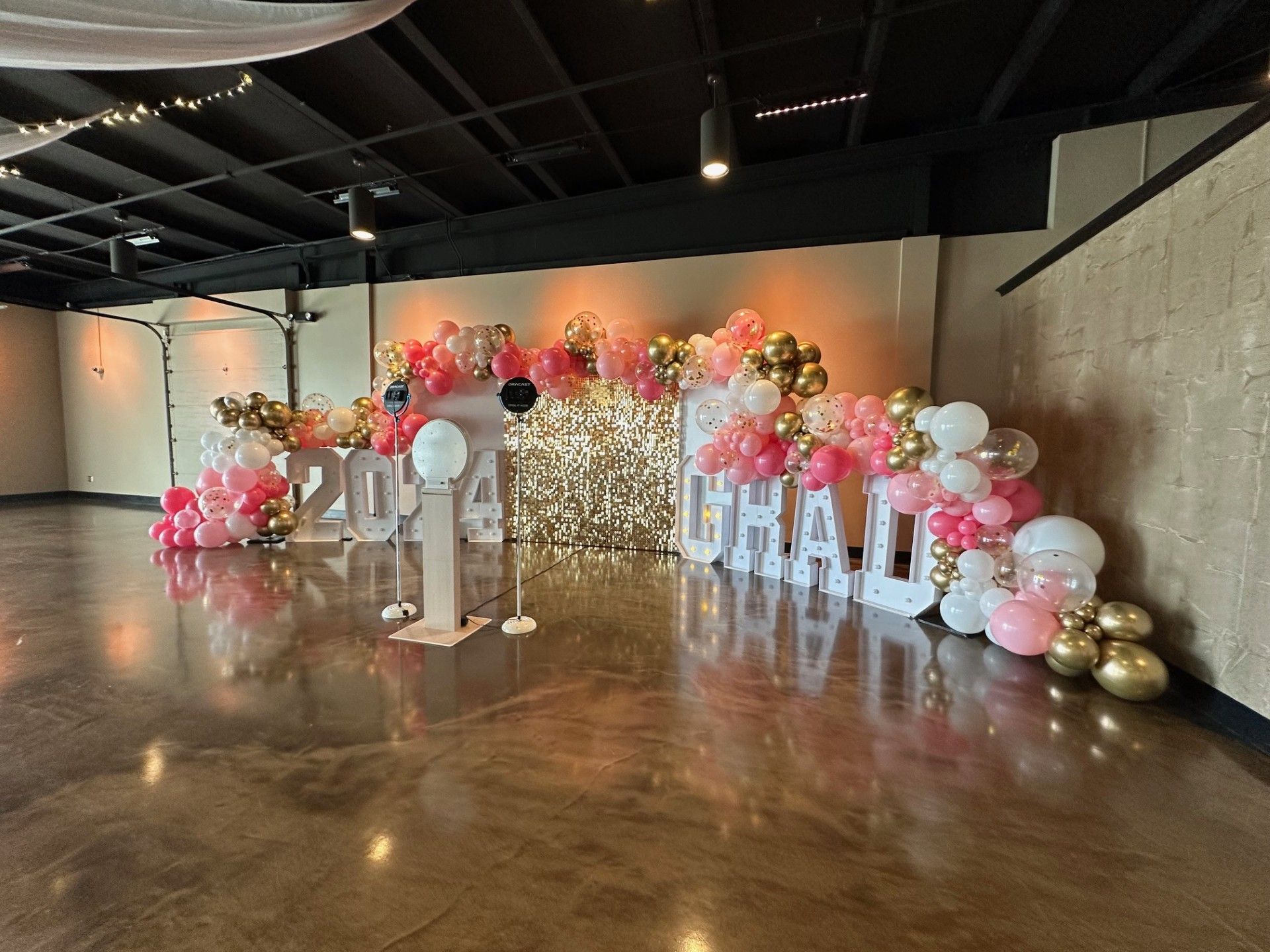 Backdrops and Walls | Omaha Balloon