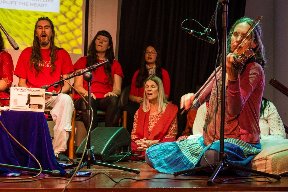 Gaiea and the Cosmic Choir