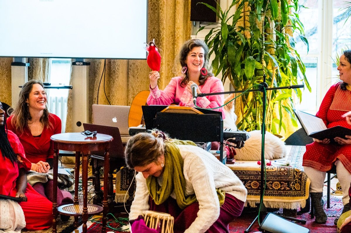 Gaiea and the Cosmic Choir