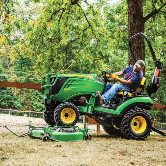John Deere 1025R Compact Tractor package | Tractor Central