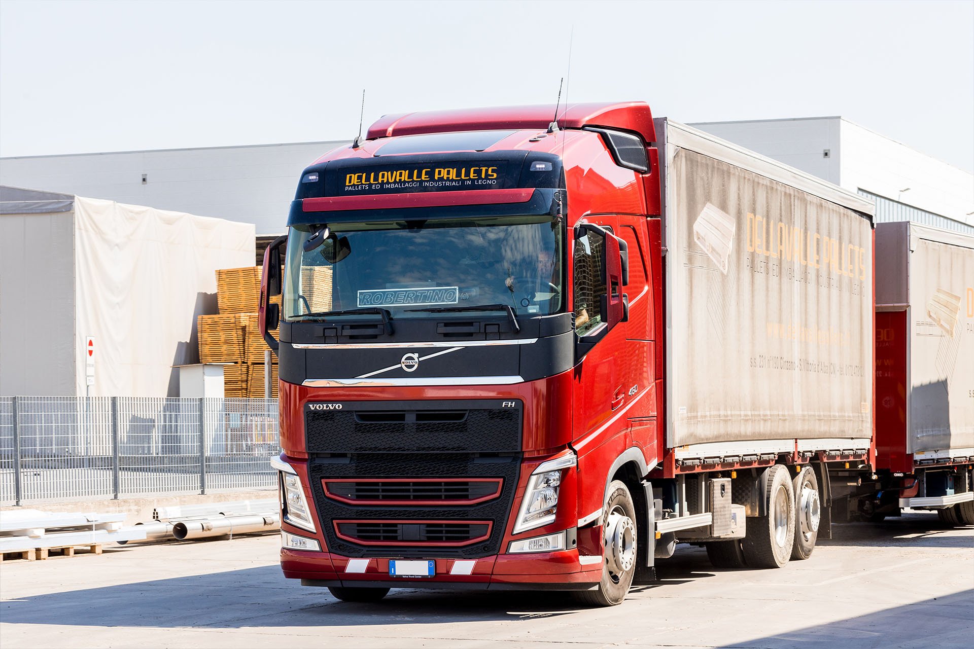 F.D. Trasporti: Il nostro parco mezzi a Santa Vittoria d’Alba