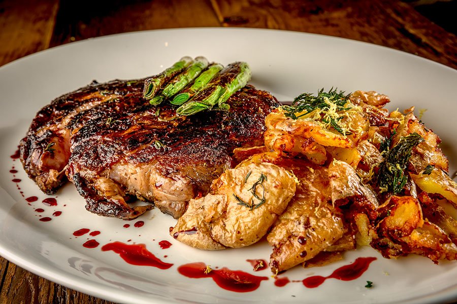 Monument Restaurant & Tavern Charlestown