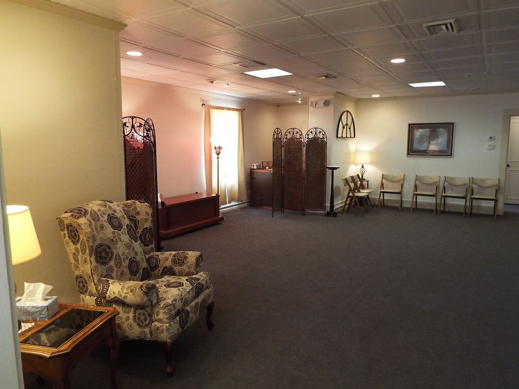 Reinke Chapel Location | Day and Genda Funeral Home