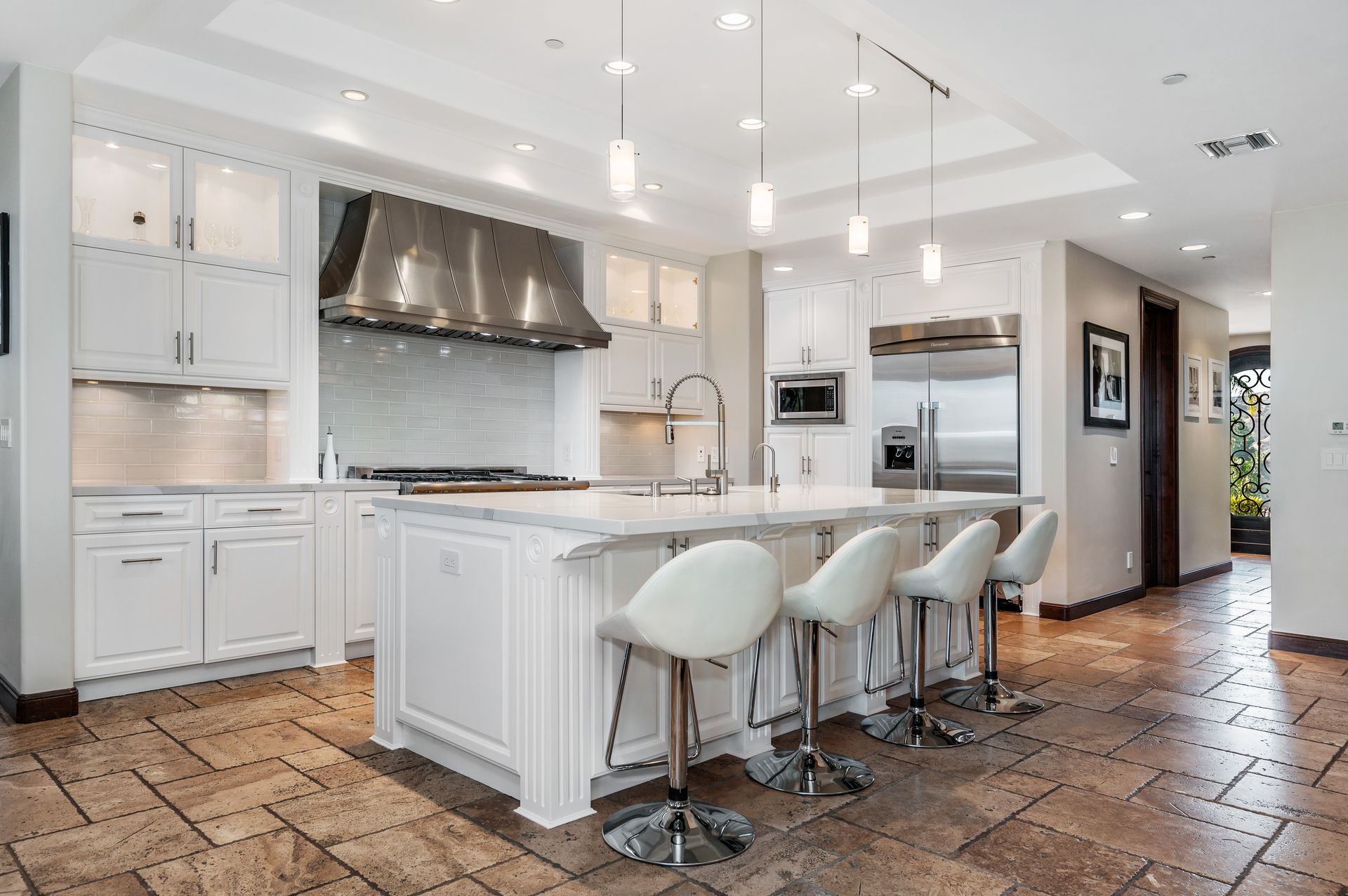 Luxury New Homes | Saga Homes | Sunset Hills, MO