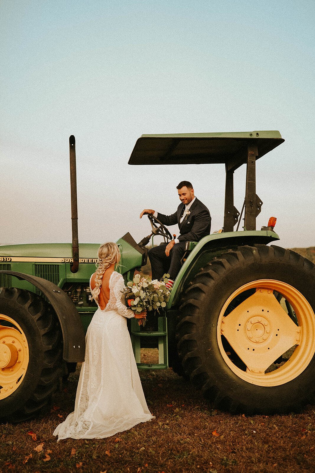 Wedding Gallery | The Raymond Family Farm