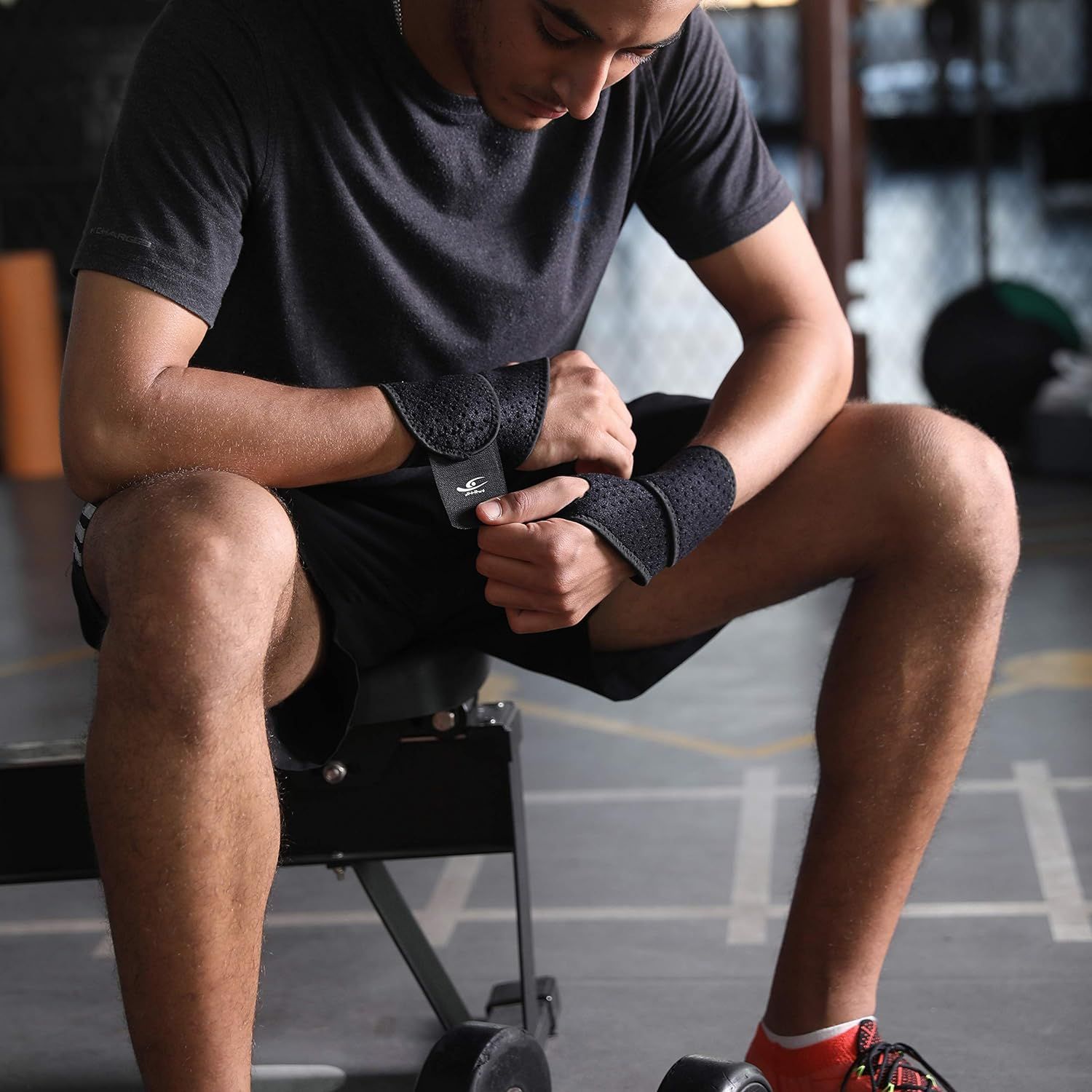 Wrist Compression Strap - Lift Safely and Strong