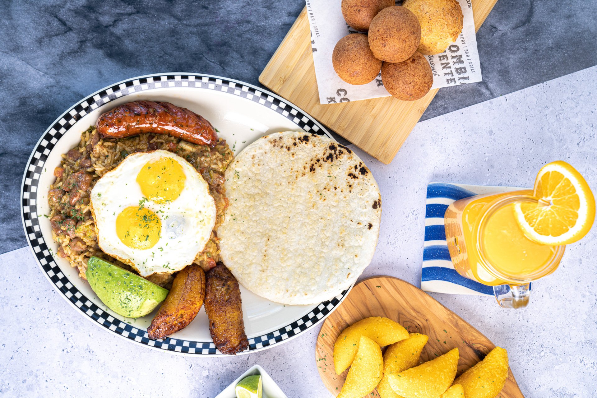 Gallery | Colombia Kaliente | Englewood, NJ