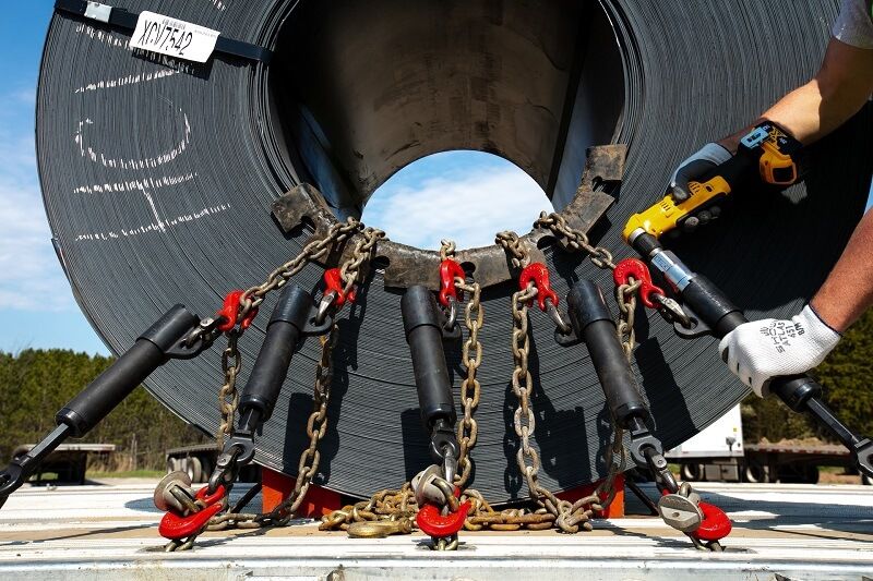 These FMCSA Flatbed Load Securement Rules Can Keep You Safe on the Road