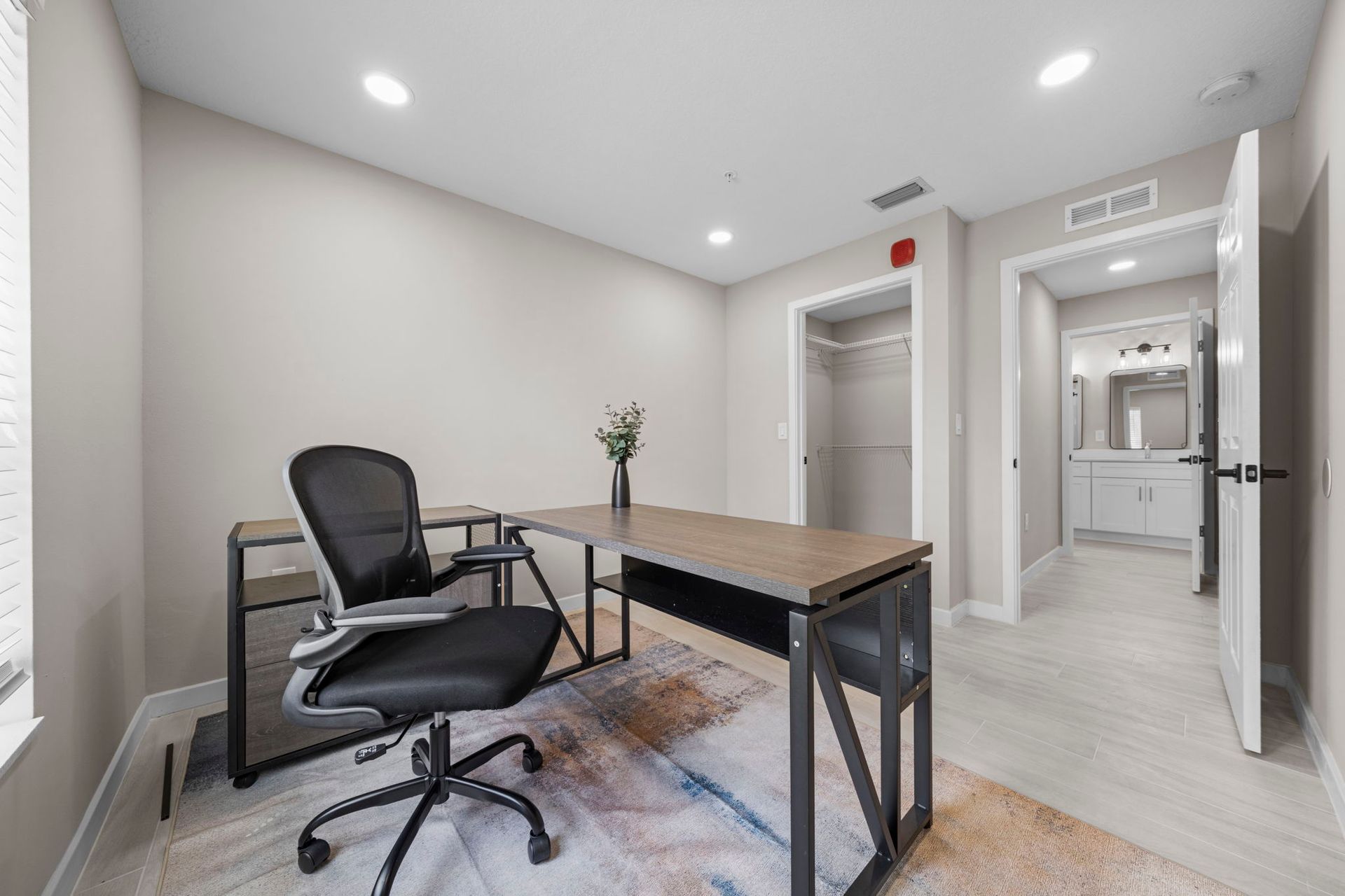 1700 Forest 2 BR Luxury Apartments | Home