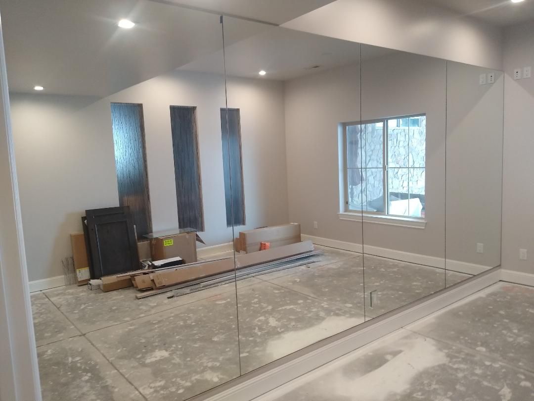 Highlands Ranch Glass | Full-Service Glass Shop