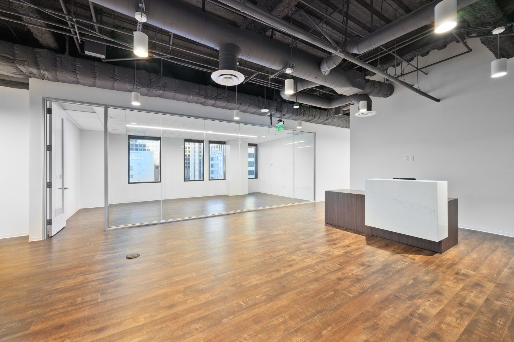 660 S Figueroa St., Los Angeles, CA