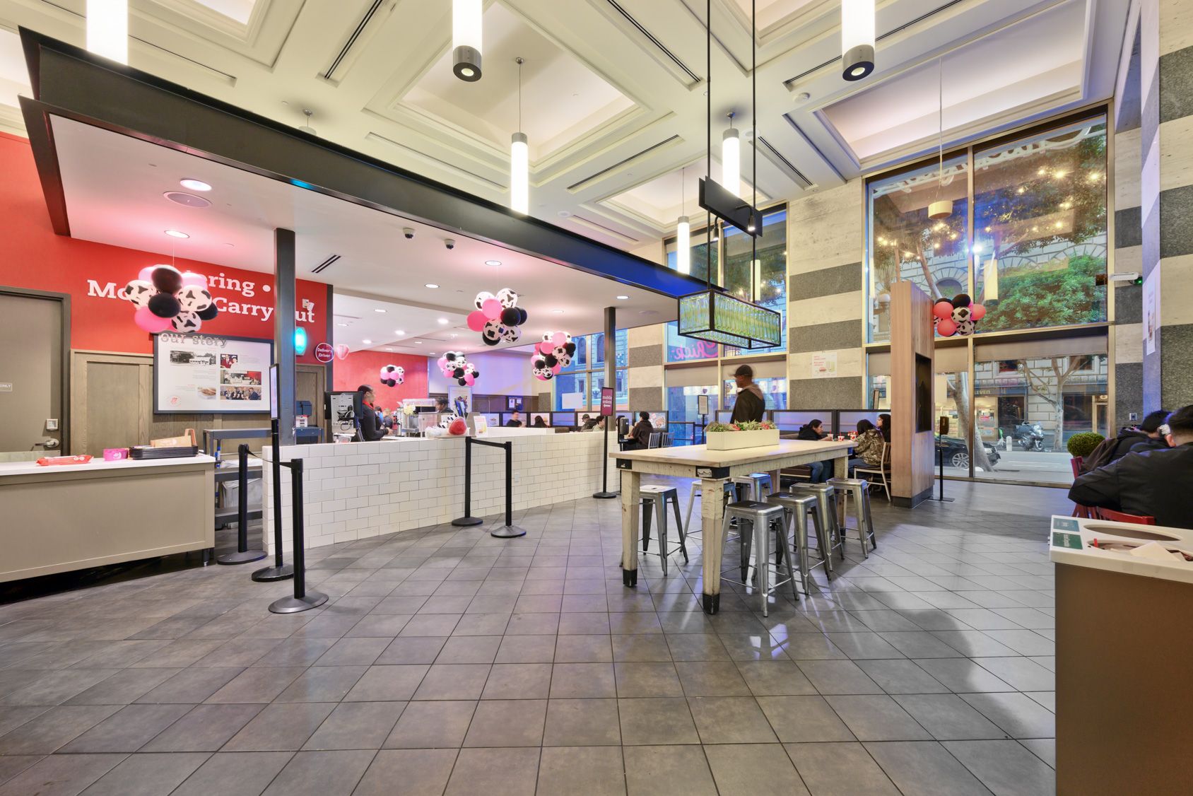 660 S Figueroa St., Los Angeles, CA