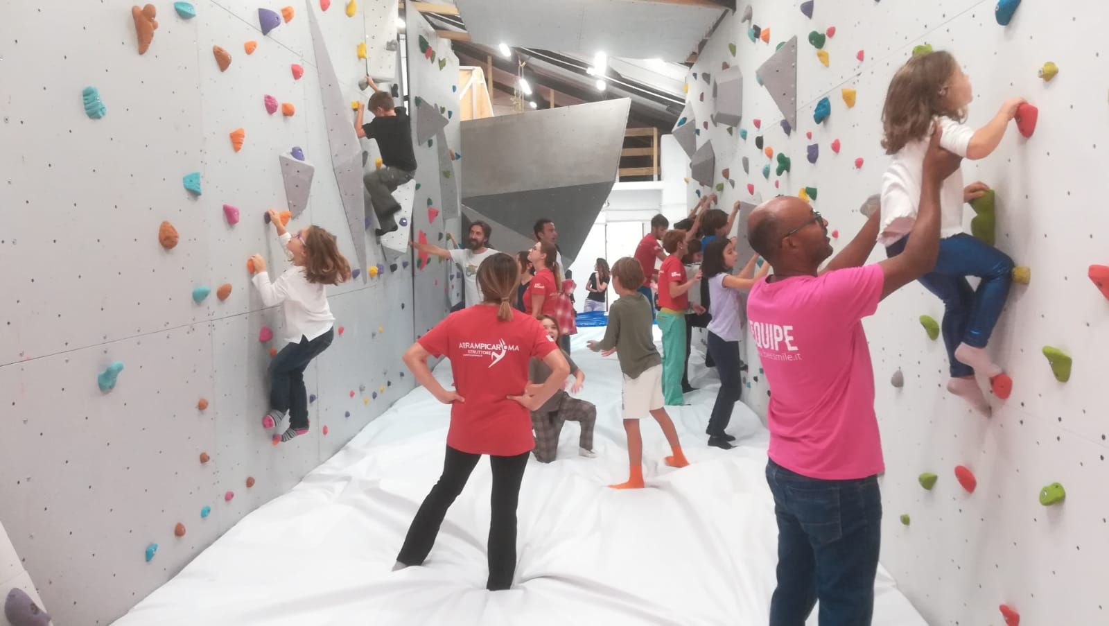 ArrampicaRoma® | Arrampicata Sportiva Indoor & Outdoor