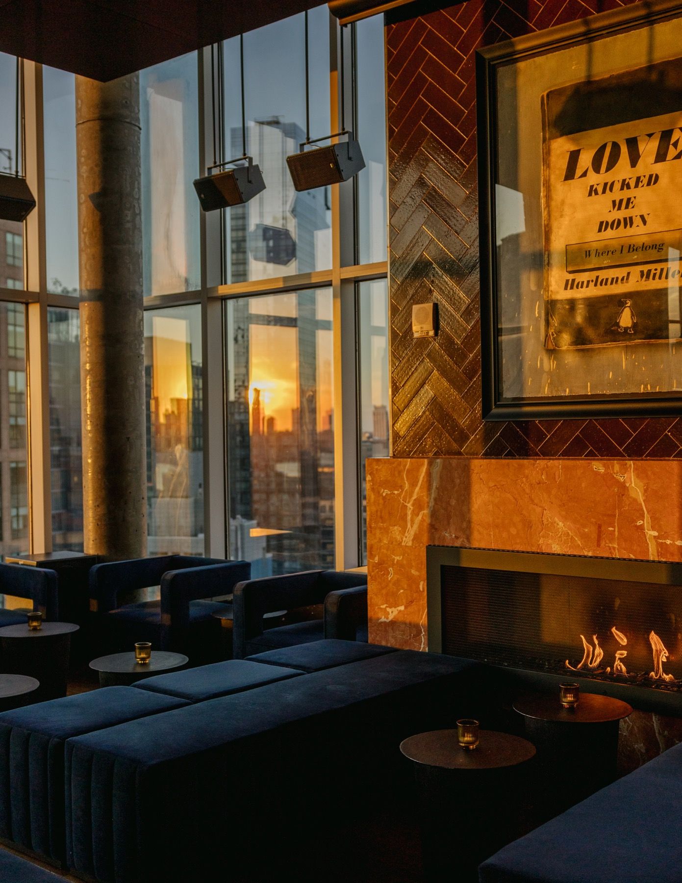 JIMMY SoHo | Rooftop Lounge & Bar
