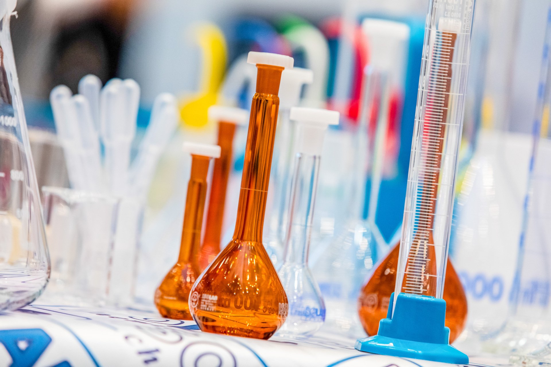 LAB-SUPPLY - Hands-on laboratory technology