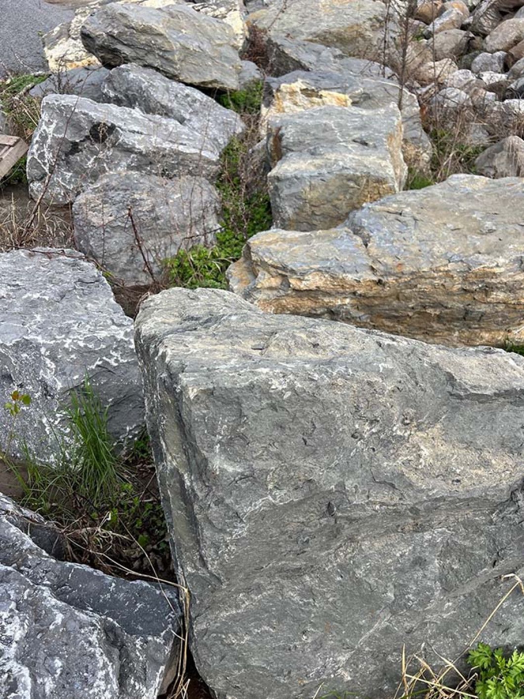 Landscaping Sand & Rocks | Saugerties, NY | Route 32 Supply