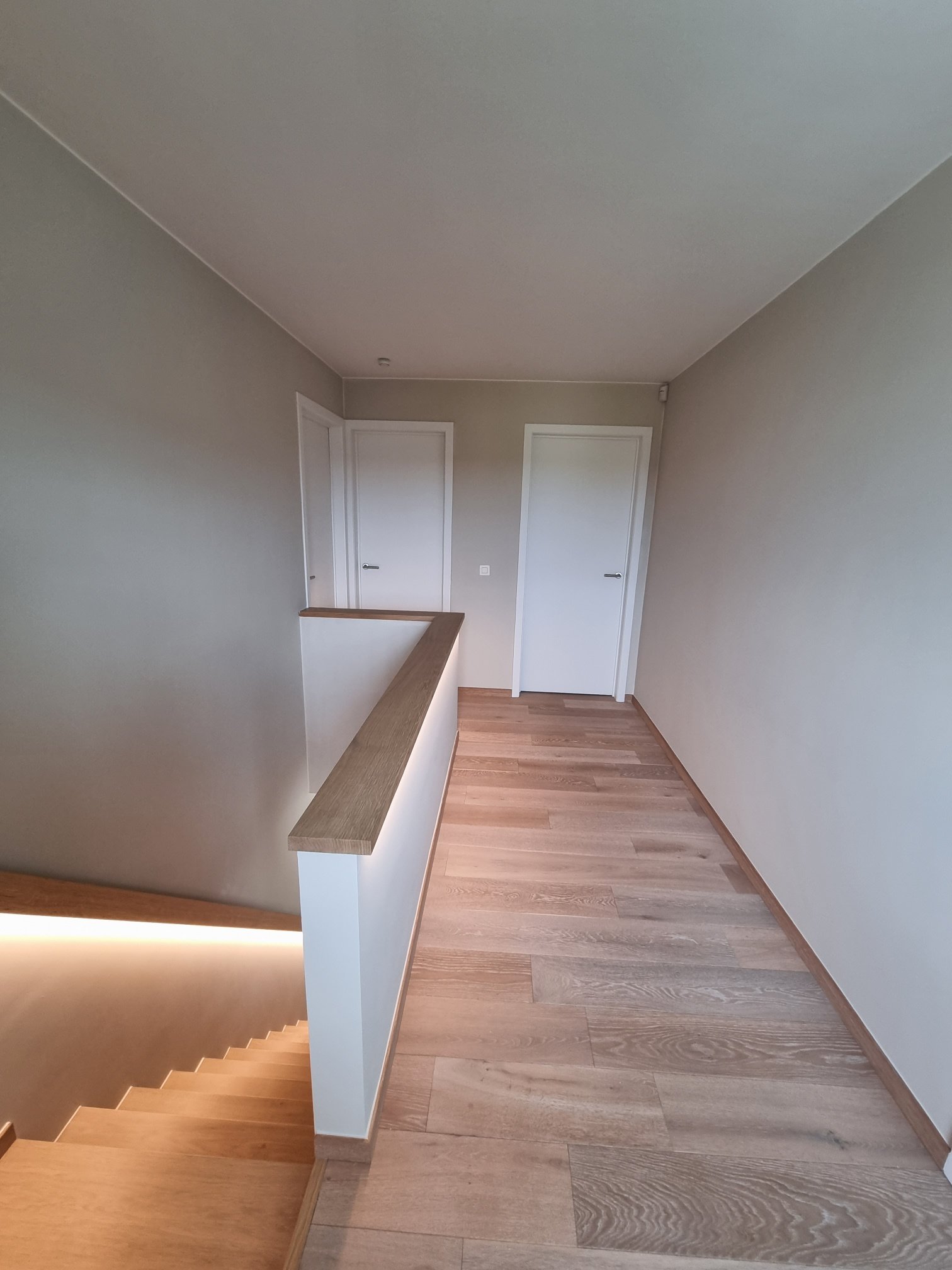 Traphal schilderen - SB schilder Brugge