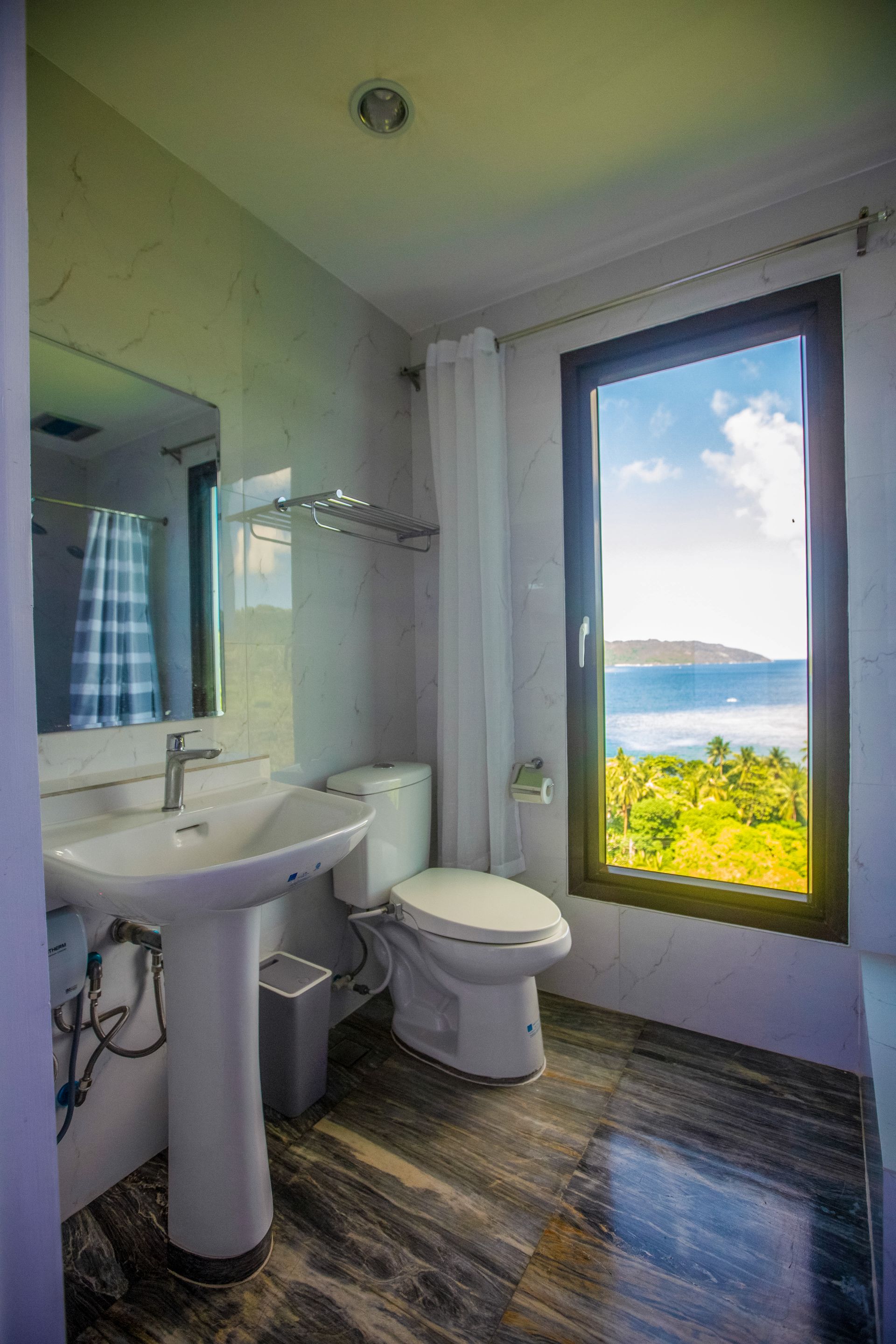 Rooms - Horizon Hotel Romblon