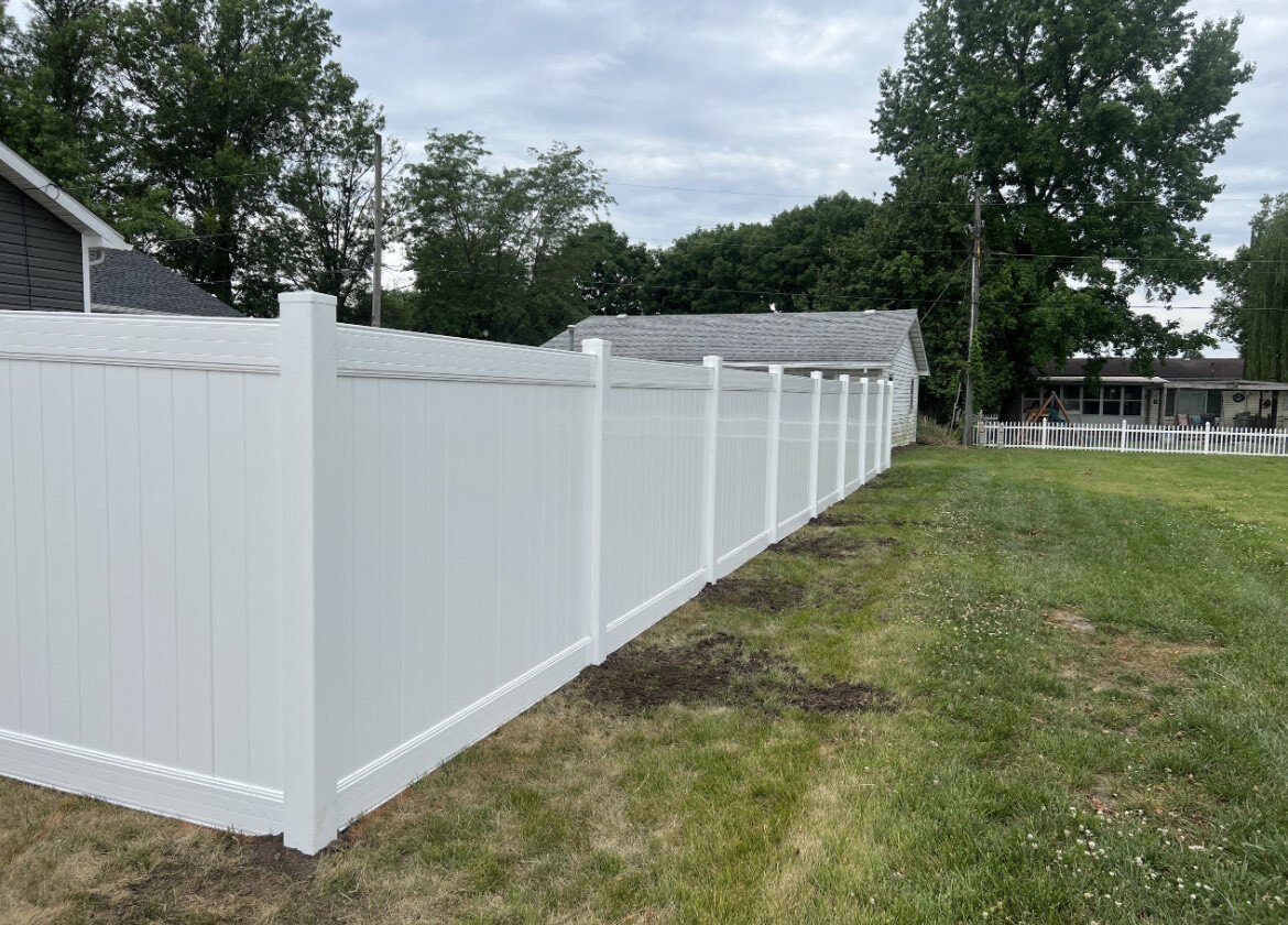 American Quality Fencing - Chain Link, Wood, Vinyl, & Aluminum Fence