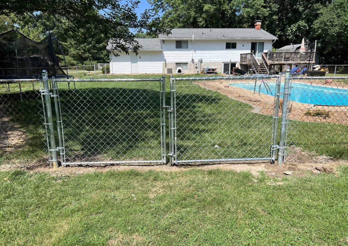 American Quality Fencing - Chain Link, Wood, Vinyl, & Aluminum Fence