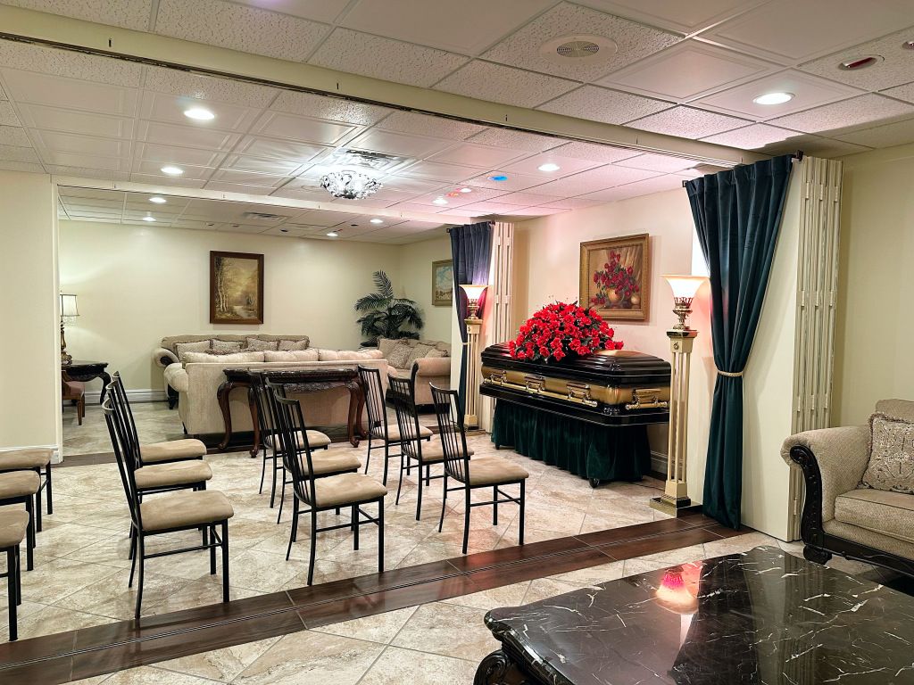 Virtual Tour | Darling-Mouser Funeral Home