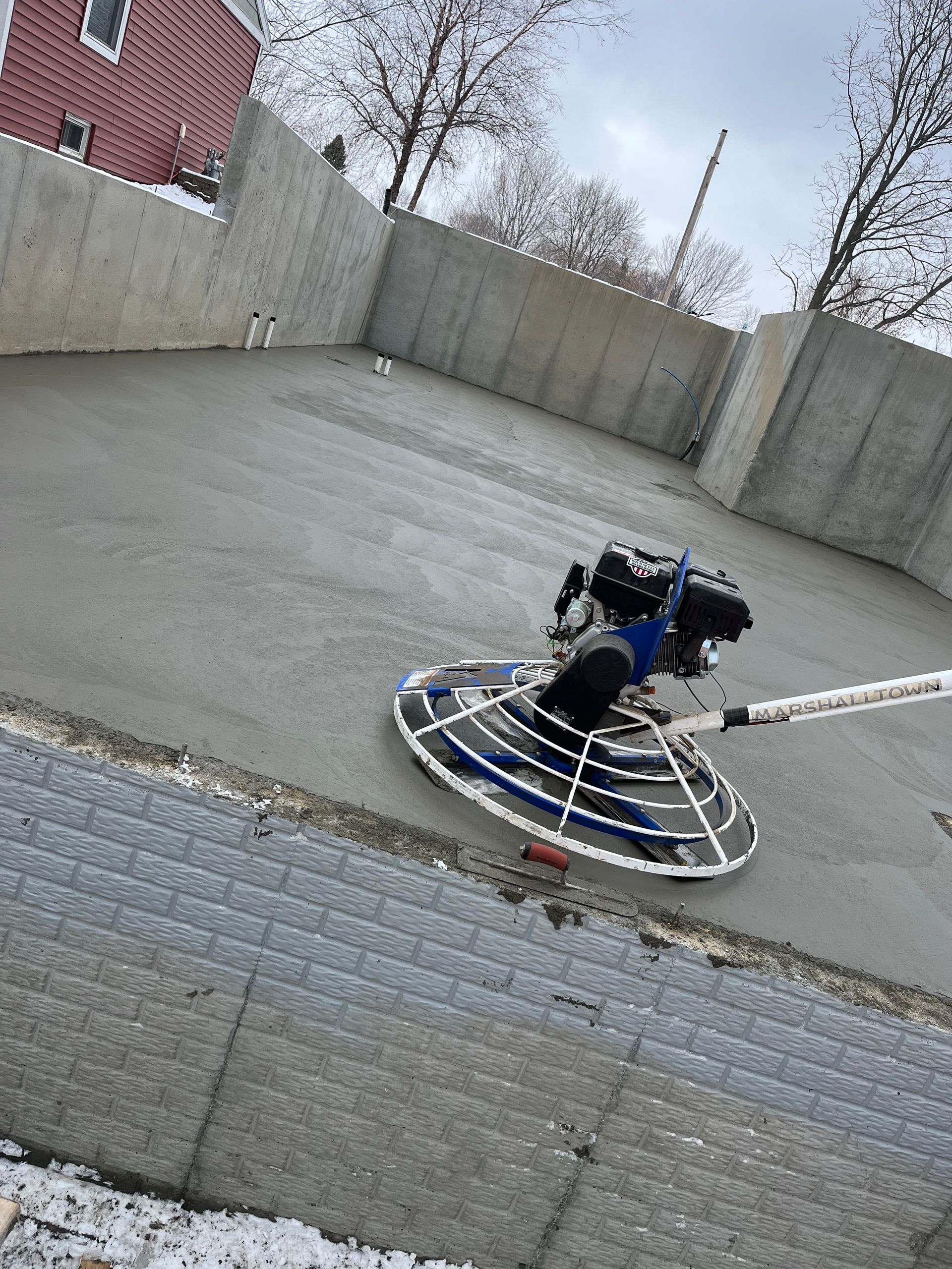 Diamond Edge Construction