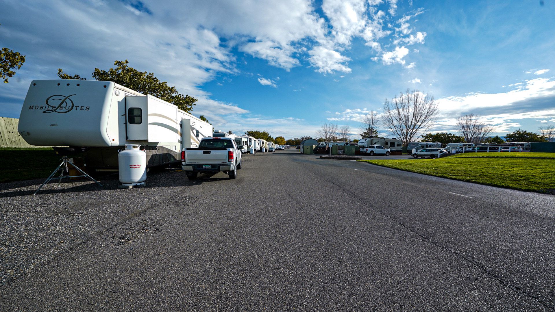 Richland, WA RV Park - Moon River Family-Owned RV Park & Resort