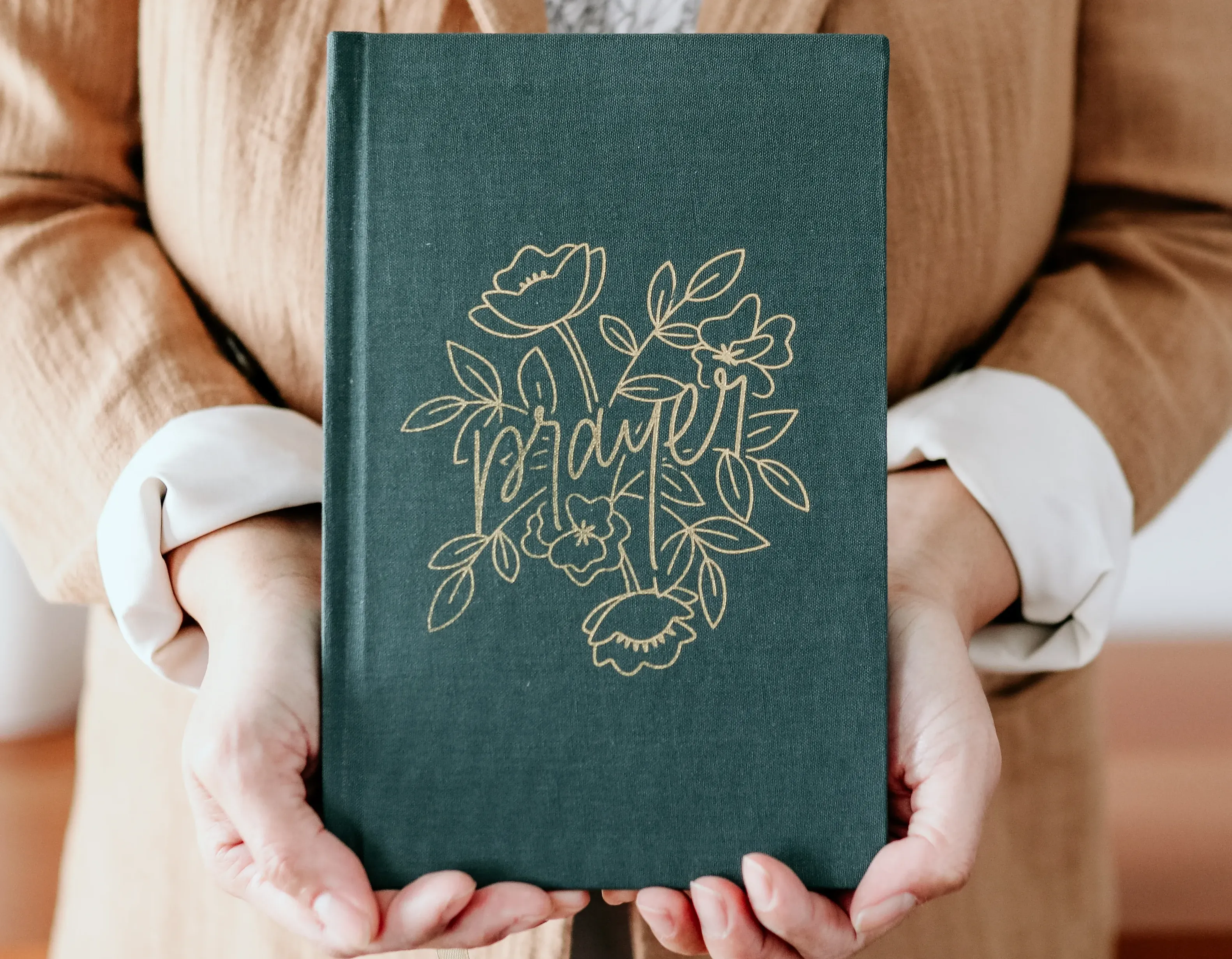 3 Powerful Habits for Prioritizing God in Life & Reconnecting with God