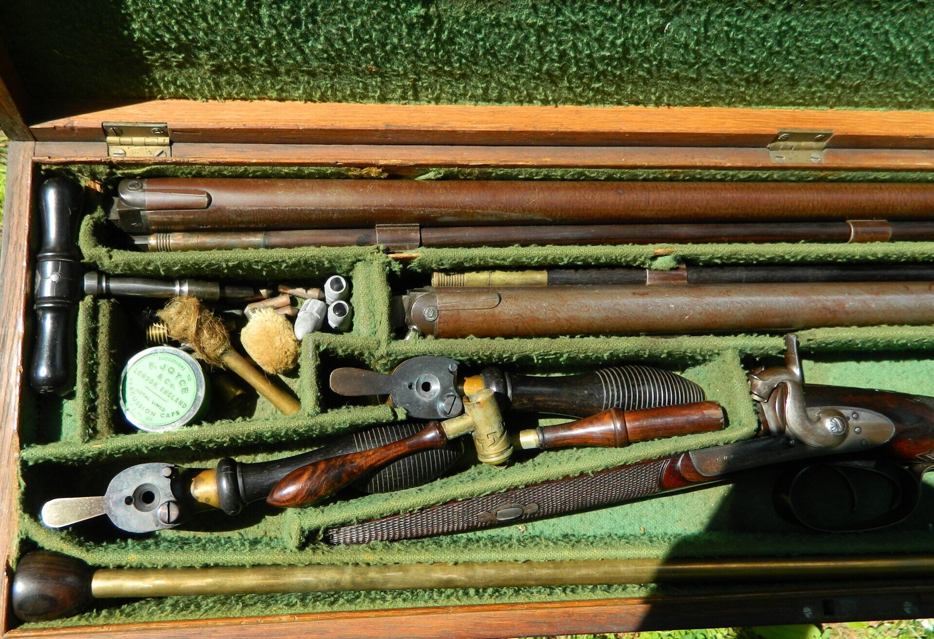 George Daw, London. Extremely rare, 32-bore double-barreled percussion ...