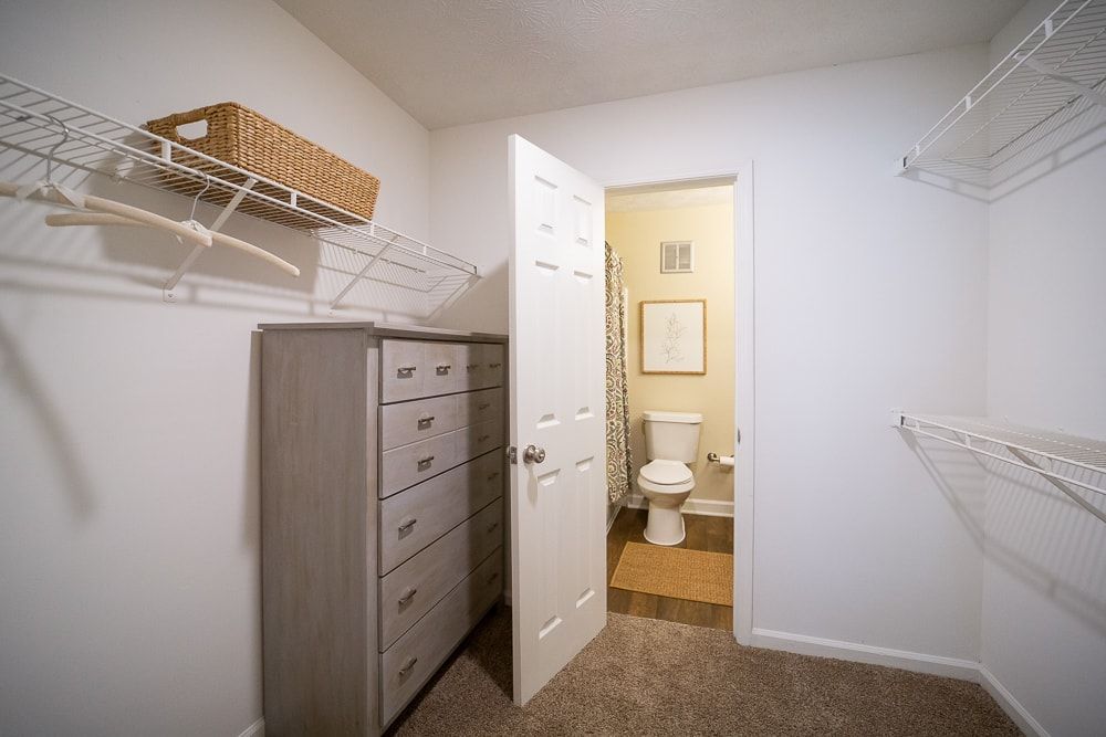 Gallery | See Life at Kinstone River Apartments in Atlanta