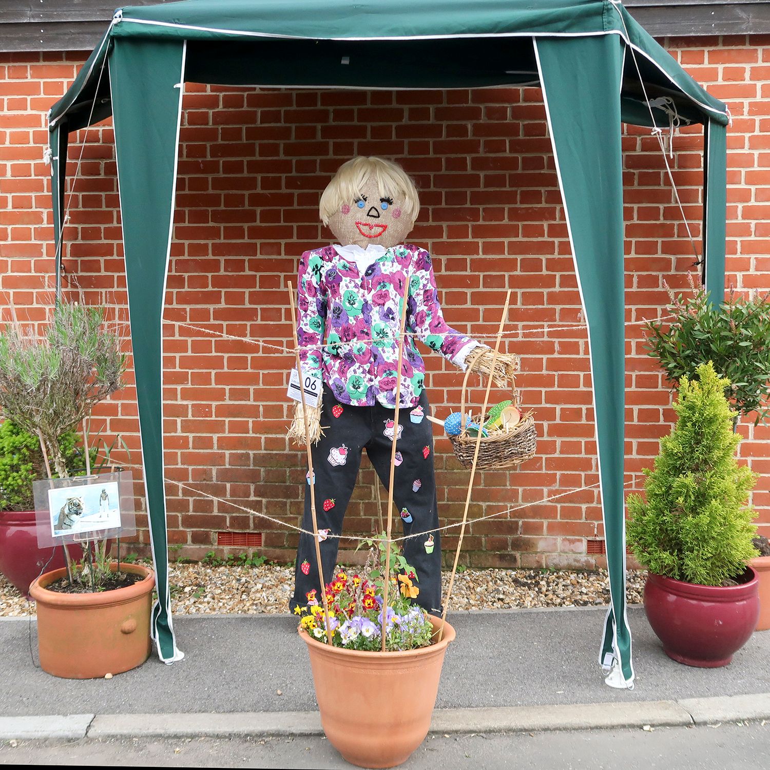 Urchfont Scarecrow Festival | 2023 Scarecrow Gallery