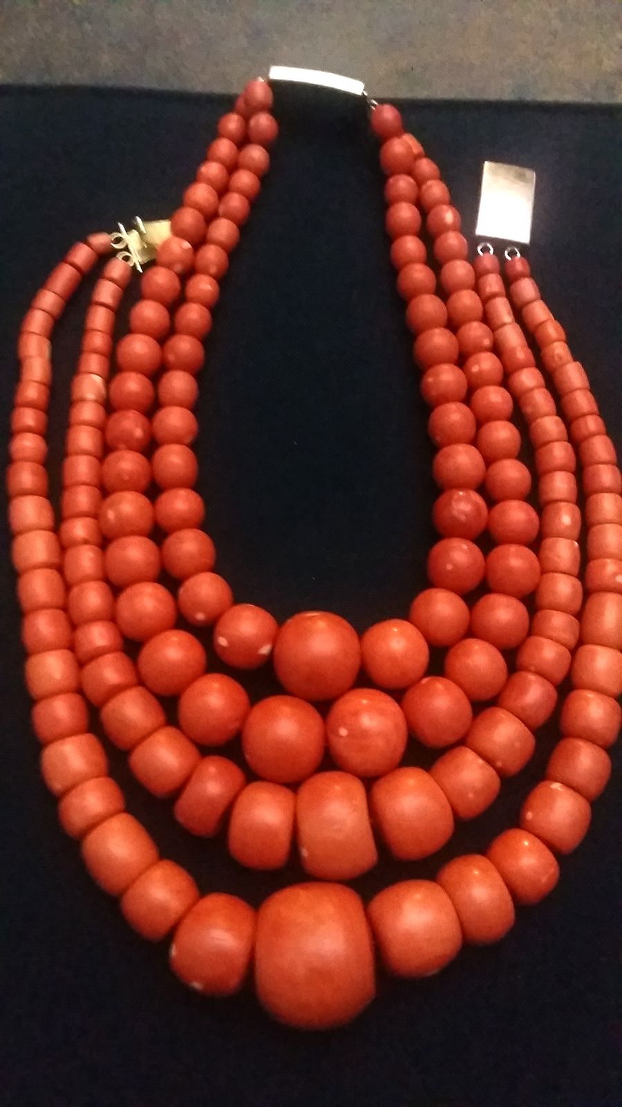 Acquisto stime collane in corallo