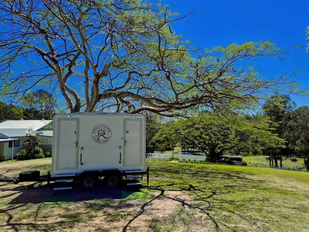 Luxury Toilet Hire Maryborough | Royal Flush Luxury Toilet, Portaloo ...