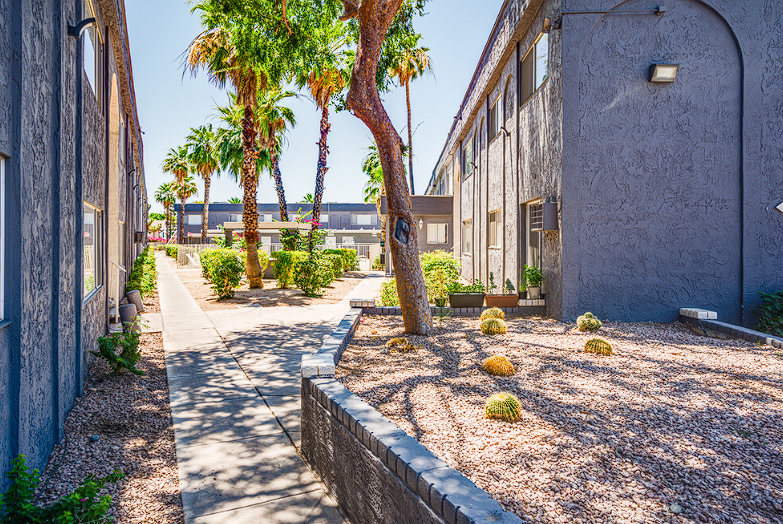 Home | Eclipse Apartments