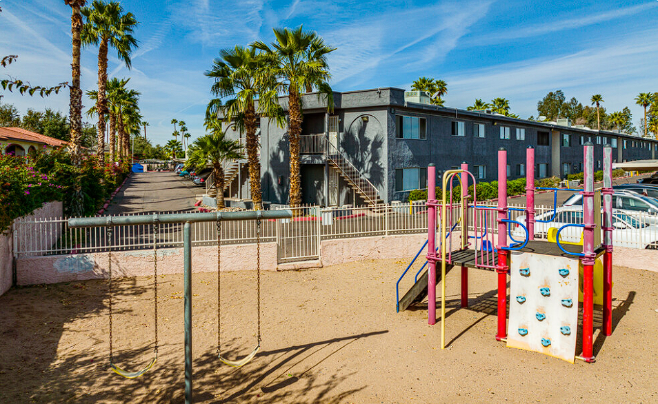 Home | Eclipse Apartments
