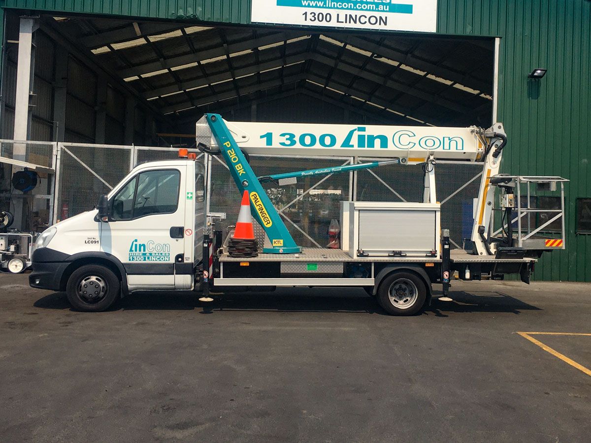 WT610 Access platform hire