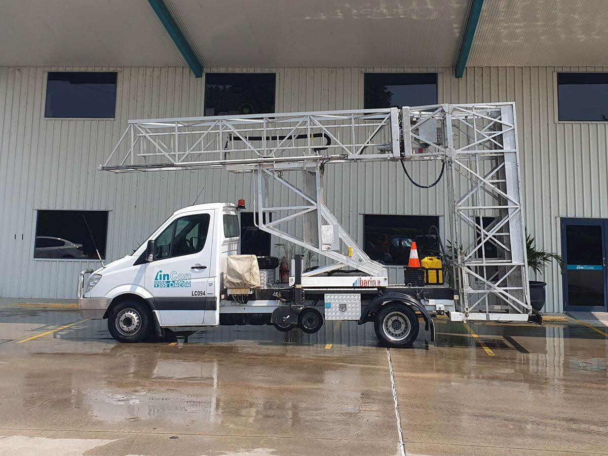 Under bridge inspection unit hire