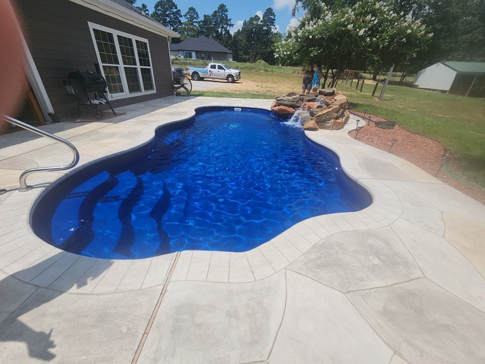 Vibrant Sapphire Pool Color Finish | Houston, TX