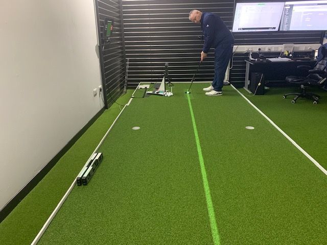 Putting Lessons & Fitting | Putting Studio