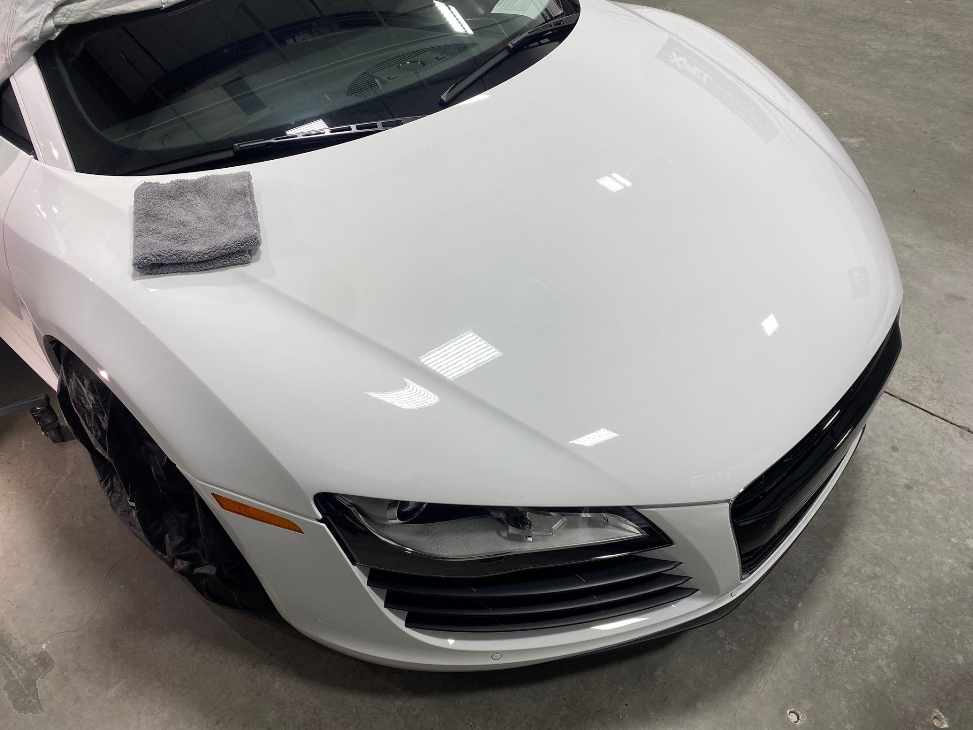 2009 Audi R8 V8 - Paint correction stages of full restoration