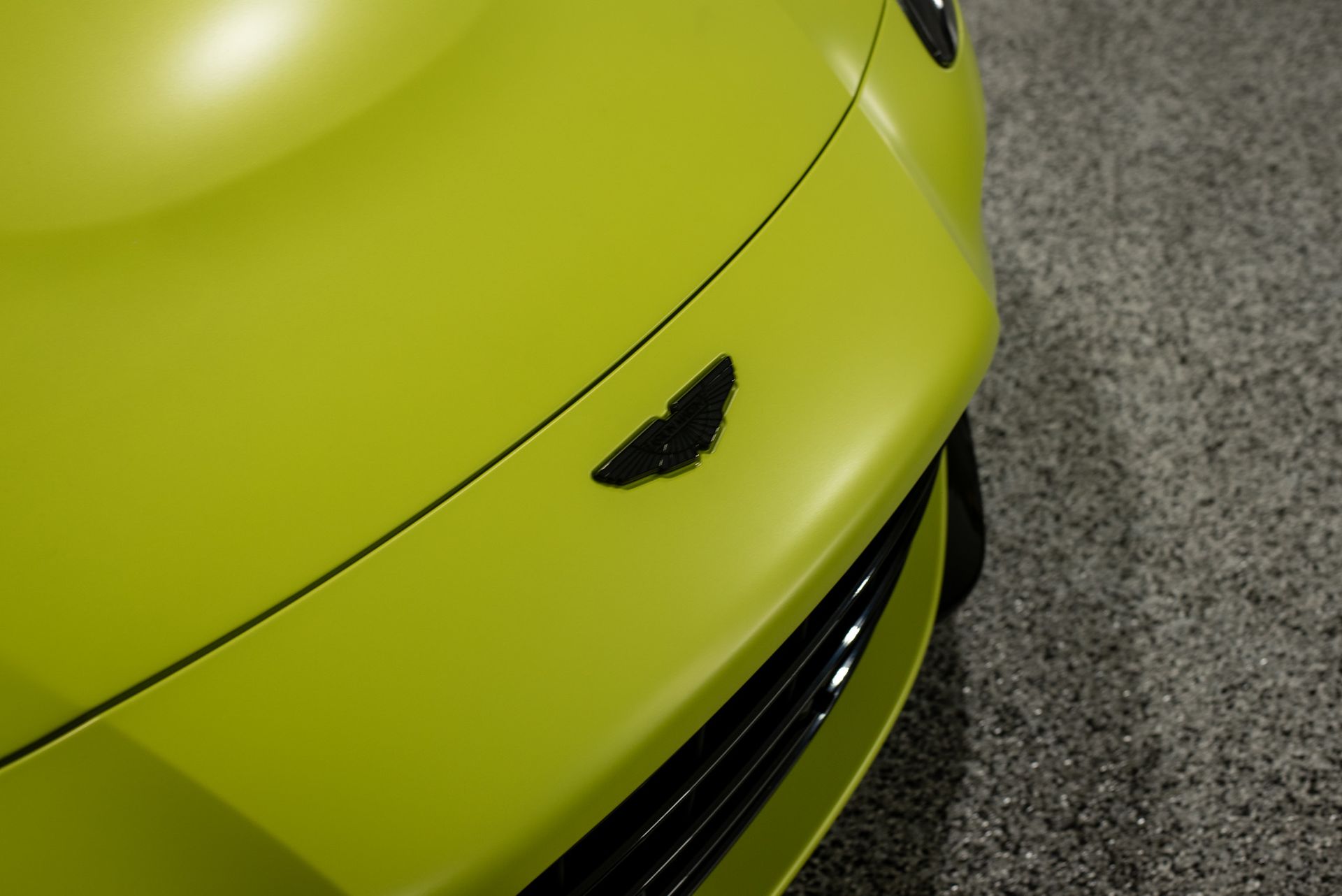2022 Aston Martin Vantage Detailing, Suntek Ultra Matte PPF
