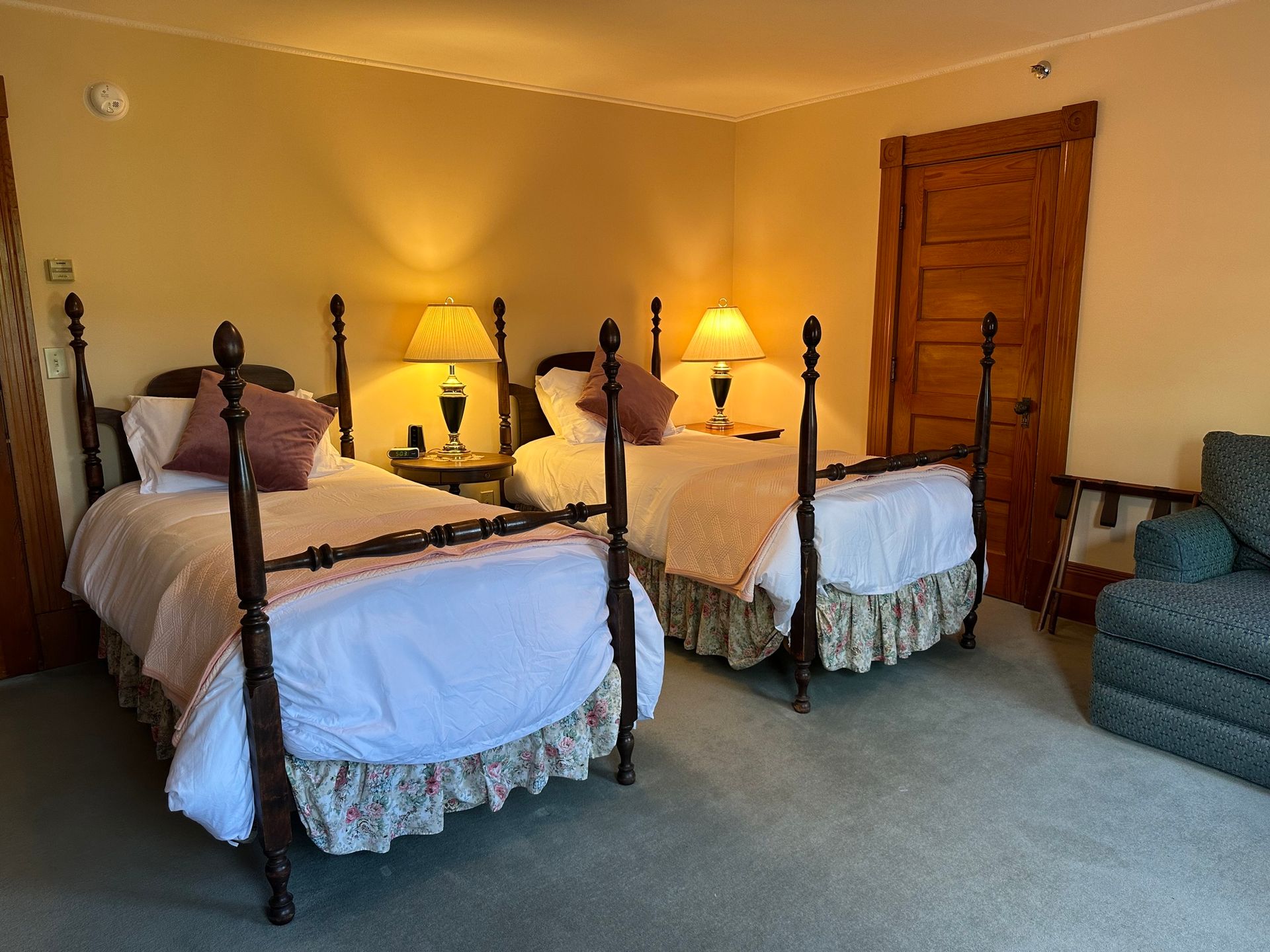 Photo & Video Gallery - The Meredith Inn